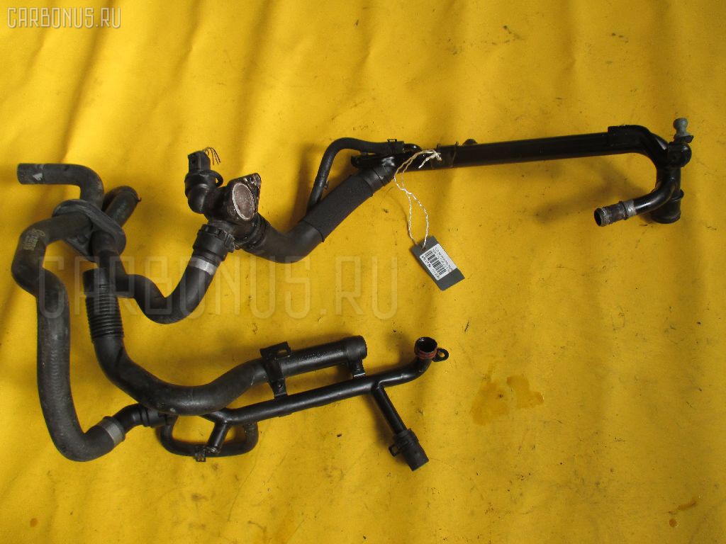 Патрубок радиатора печки VAG WAUZZZ8E74A170502 06B121065AA, 06B121070F ...